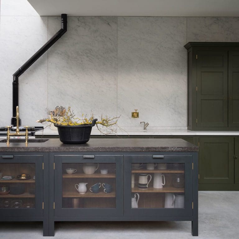 PLAIN ENGLISH BESPOKE KITCHENS